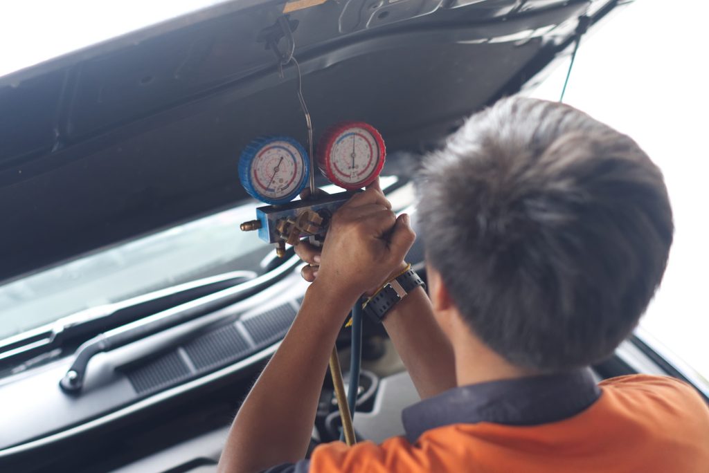 Estimasi Biaya Service AC Mobil Di Bengkel Terpercaya