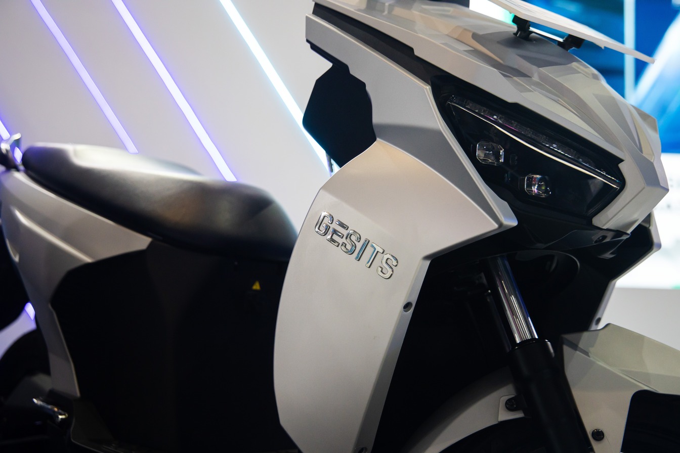 12 Rekomendasi Motor Listrik Terbaik Untuk Harian